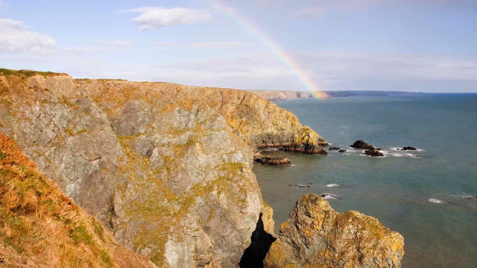 Stricken yacht rescued in Waterford swell